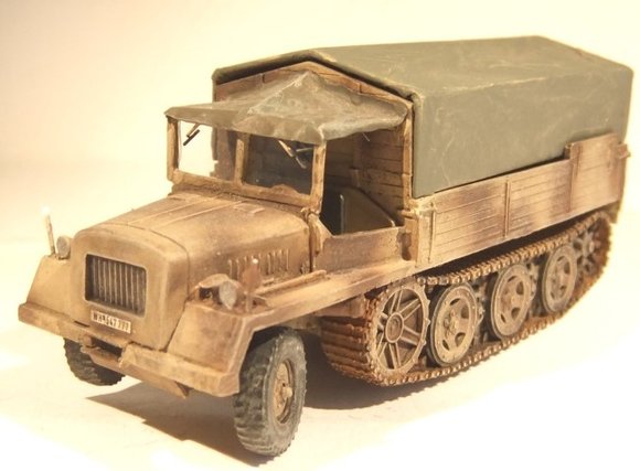 Schwere Wehrmacht Schlepper (SWS), Halftrack